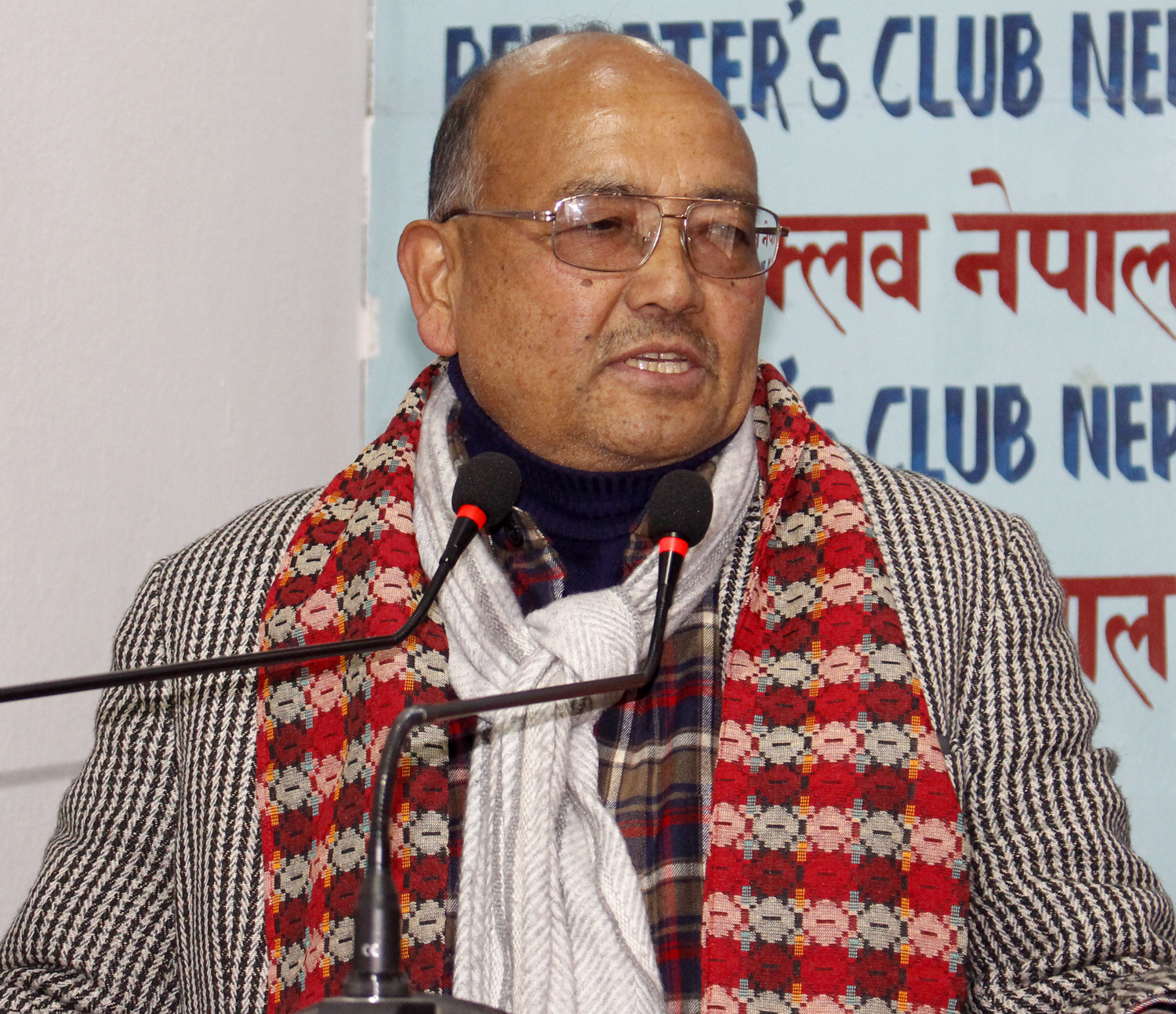 जीवनभर एउटामात्र कोट लगाउने पूर्वमन्त्रीमाथि भ्रष्टाचारको मुद्दा दायर ...